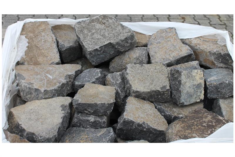 mauersteine aus basalt für trockenmauer